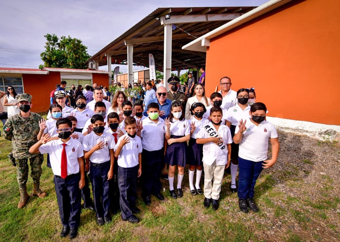 Gobierno de Mazatlán realiza Lunes Cívico en la escuela Ricardo Flores ...